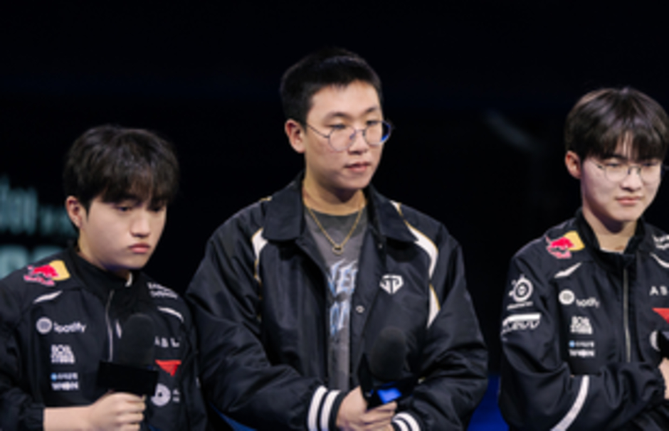 "Bảng Baron Gặp Thử Thách Tại LCK Cup 2026: Gen.G và T1 Thoát Khó Khăn"