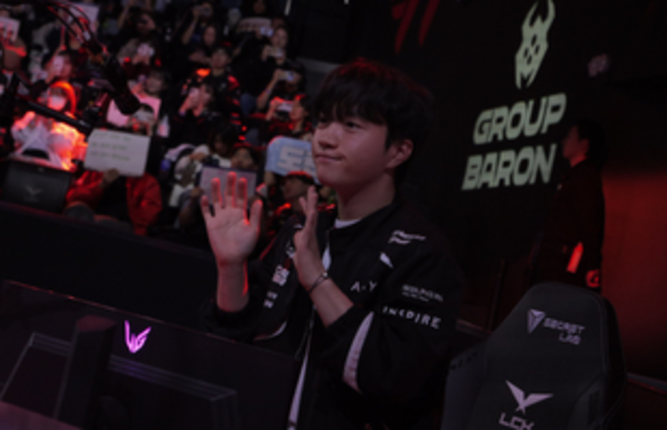 "Keria Ghi Dấu Ấn Sự Nghiệp Sau Chiến Thắng Ấn Tượng Trước KT"