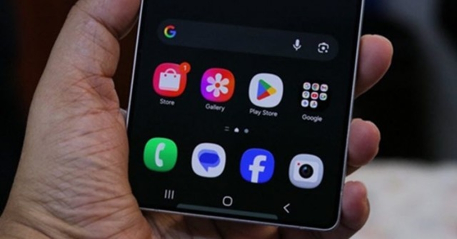 **"Ba Vấn Đề Kéo Lùi One UI của Samsung: Những Lý Do Người Dùng Nên Biết"**